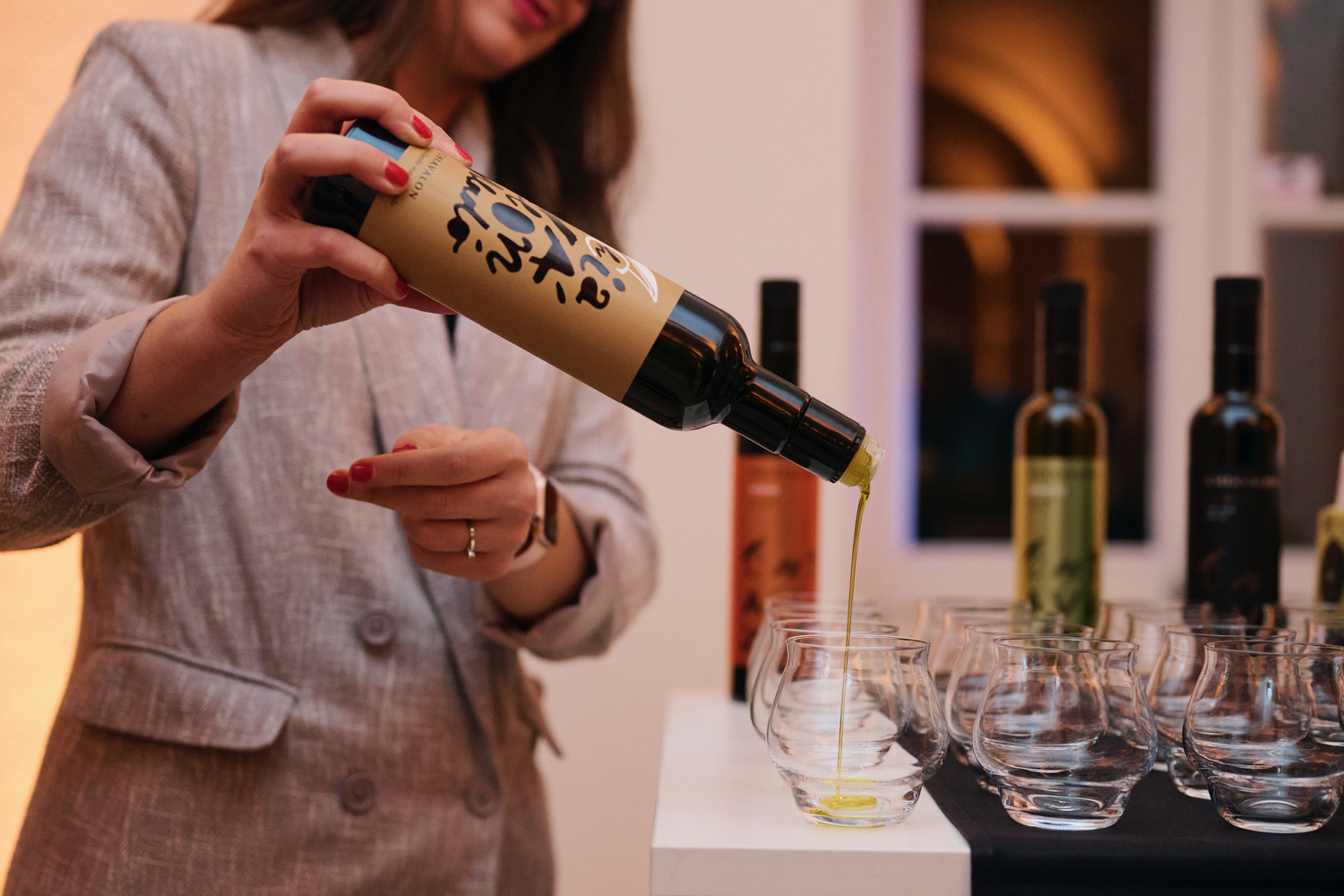 Come conservare correttamente l'olio d’oliva per garantirne la massima ...